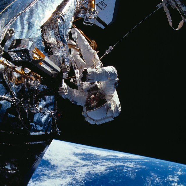 The First Servicing Mission - NASA Science