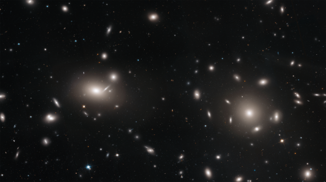 Hubble Uncovers Thousands of Globular Star Clusters Scattered Among ...