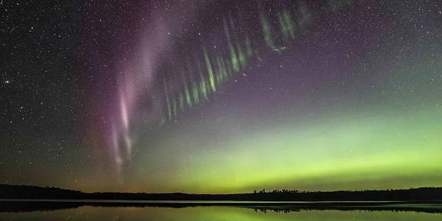 Aurora-Chasing Citizen Scientists Help Discover A New Feature of STEVE ...