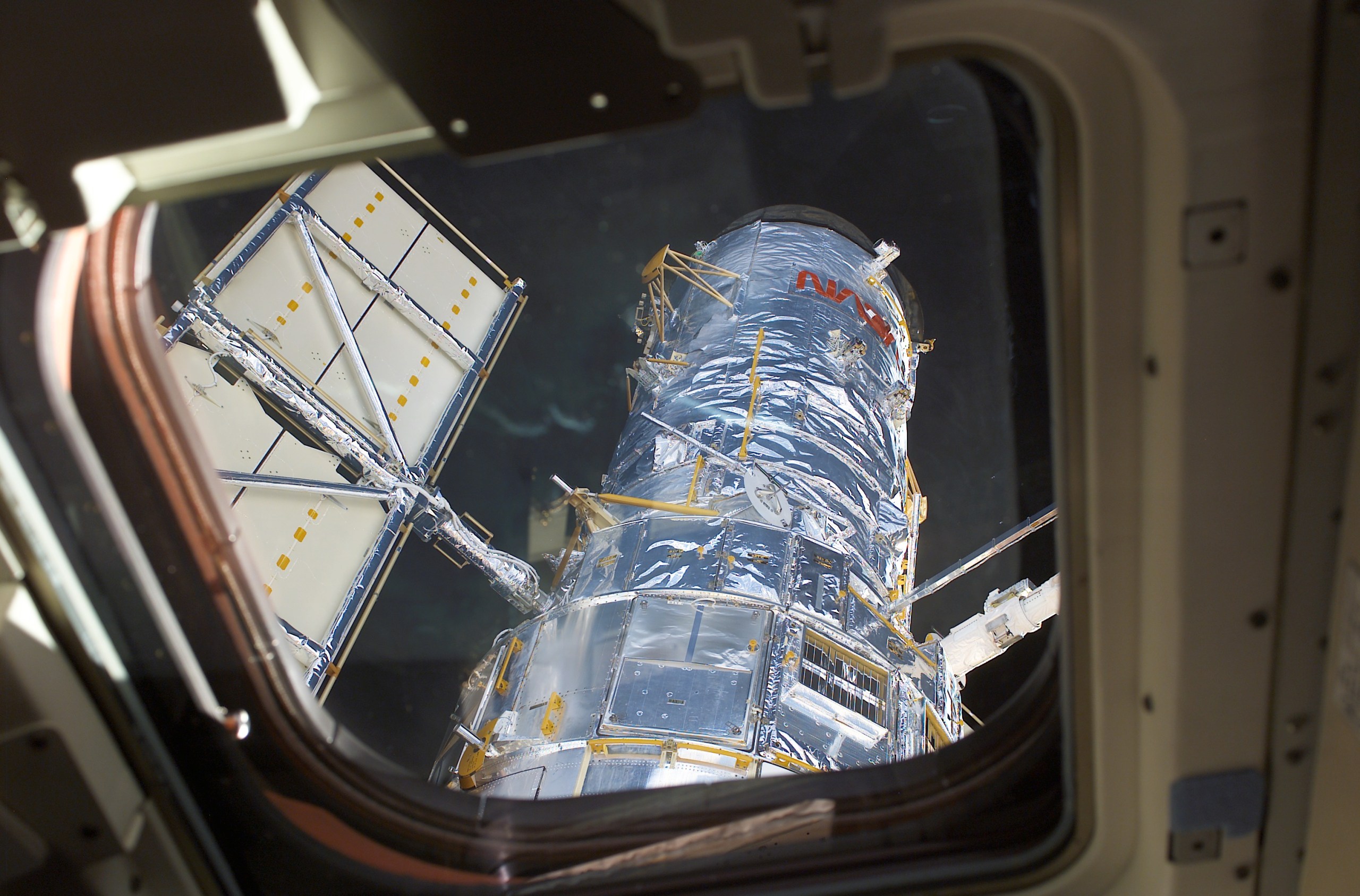 HST Through the Shuttle Window