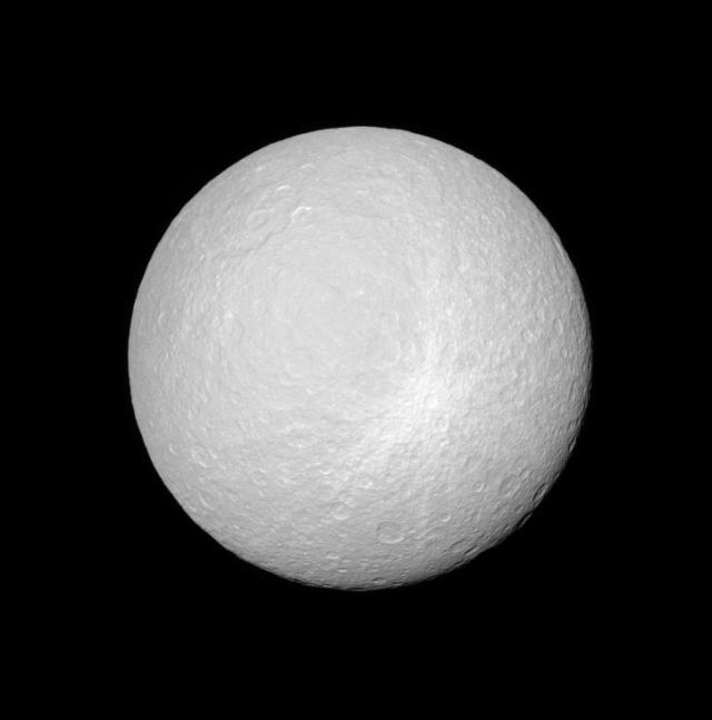The Rays of Rhea - NASA Science