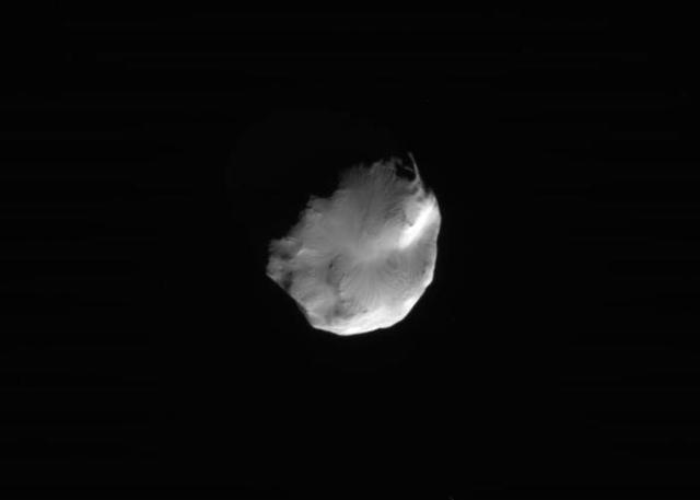 Saturn's Moon Helene (raw image) - NASA Science