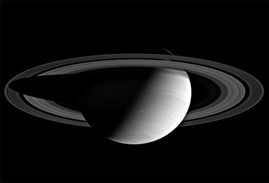 Saturn in Full View - NASA Science