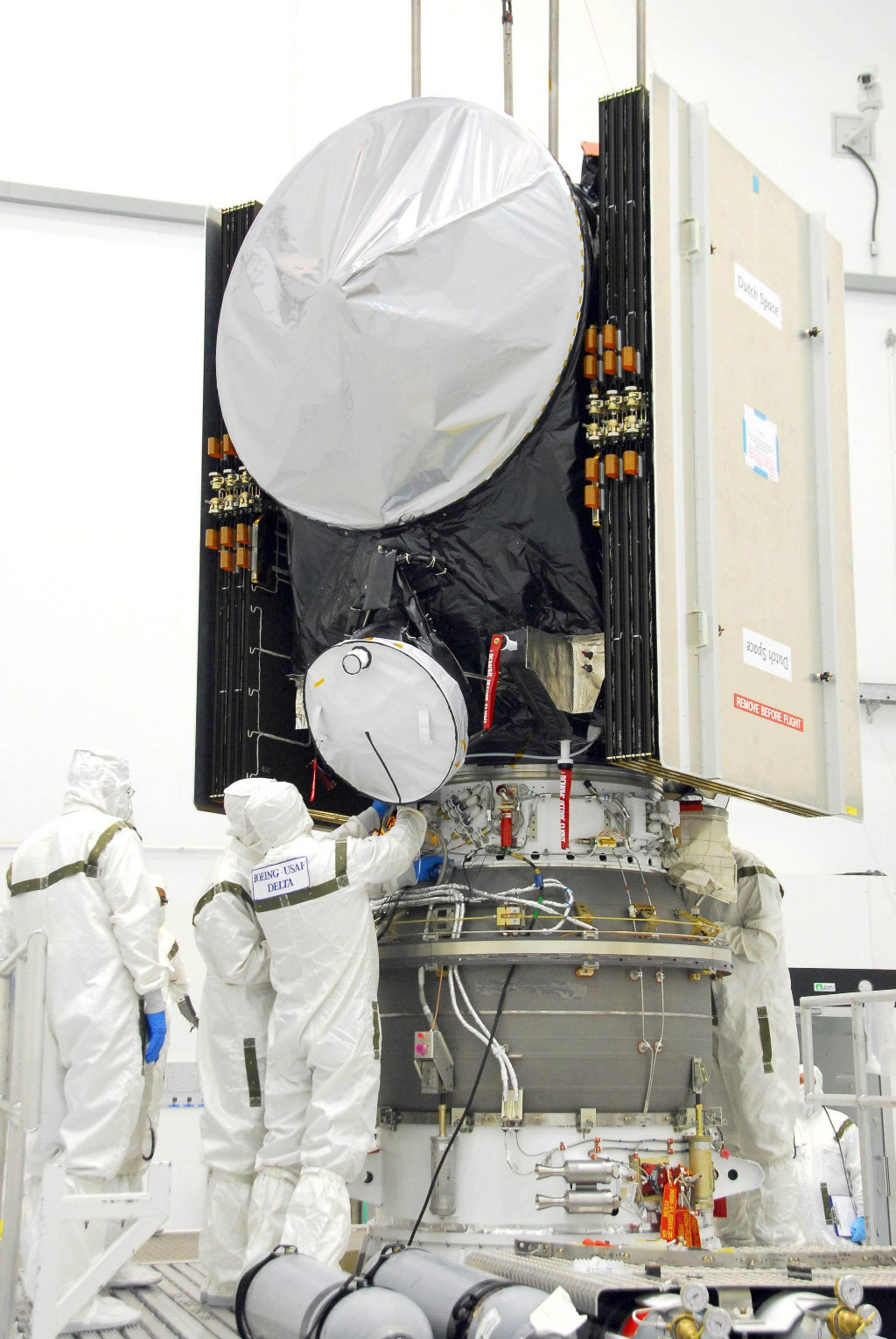Dawn Spacecraft Secured - NASA Science Dawn Spacecraft Secured - NASA Science