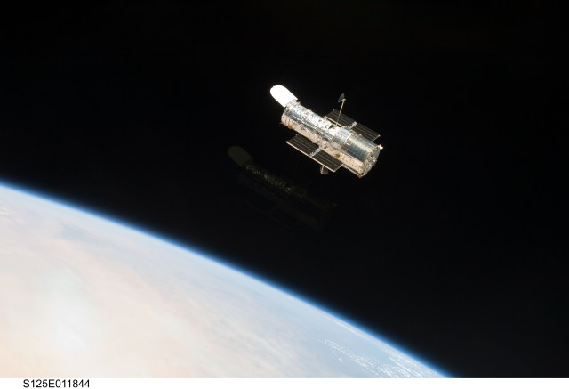Hubble's Mirror Flaw - NASA Science