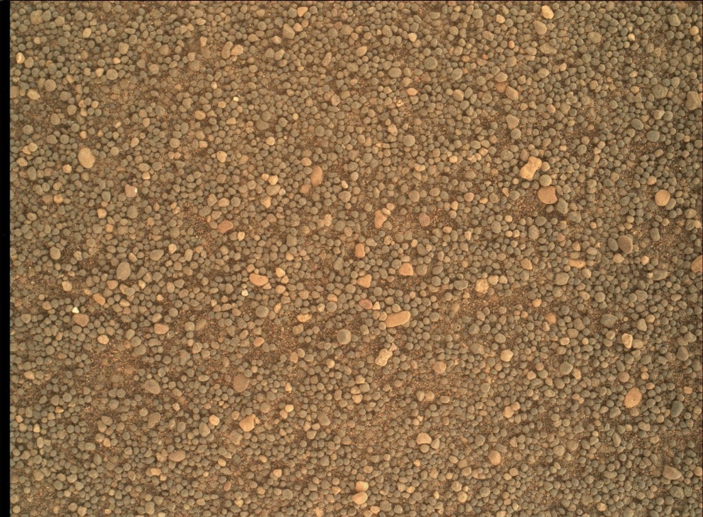 Sol 1688 - 1690: Sand between our grousers - NASA Science