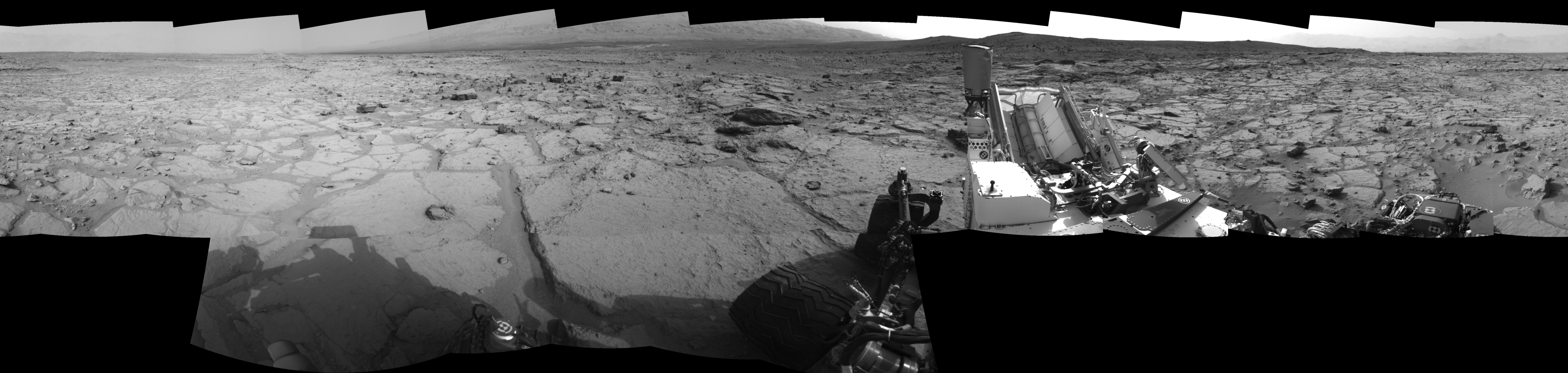 Sol 0123: Left Navigation Camera, Cylindrical Perspective - NASA Science