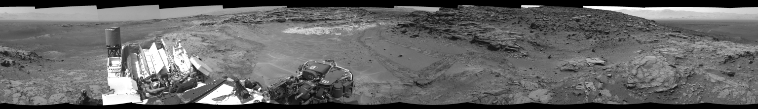 Sol 1042: Right Navigation Camera, Cylindrical Perspective - NASA Science