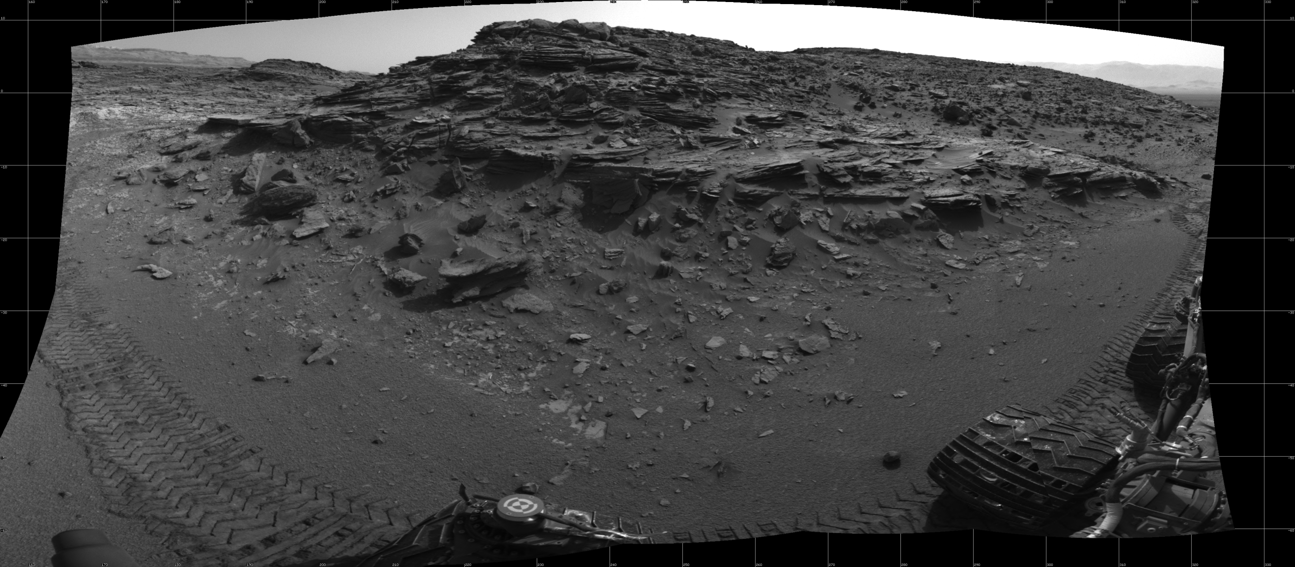 Sol 1046: Left Navigation Camera, Cylindrical Projection - NASA Science