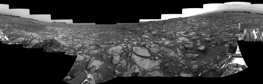 Sol 1482: Right Navigation Camera, Cylindrical Perspective - NASA Science