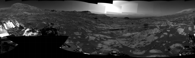 Sol 3206: Right Navigation Camera, Cylindrical Projection - NASA Science