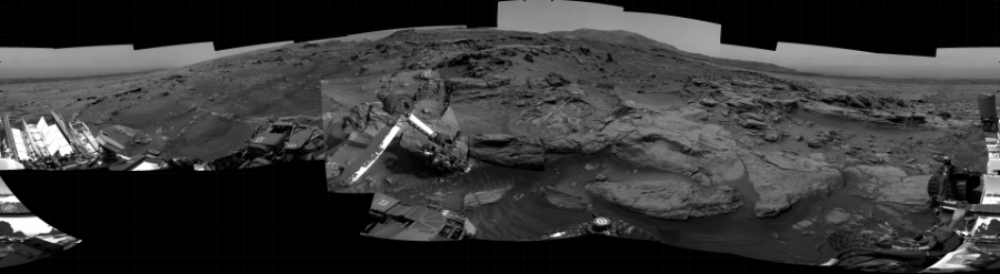 Sol 3442: Right Navigation Camera, Cylindrical Projection - NASA Science