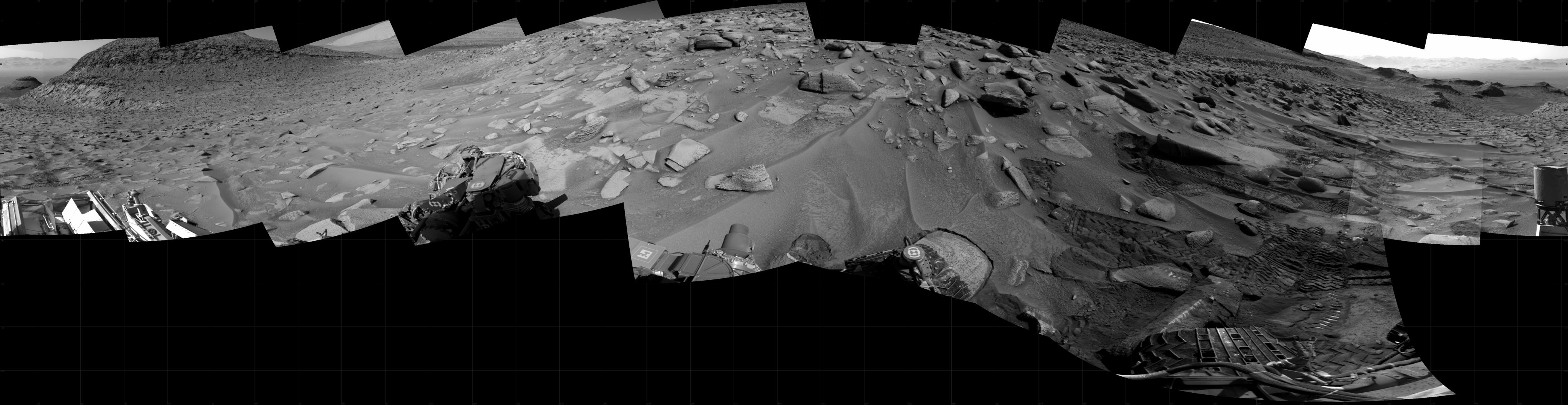 Sol 3856: Right Navigation Camera, Cylindrical Projection - NASA Science
