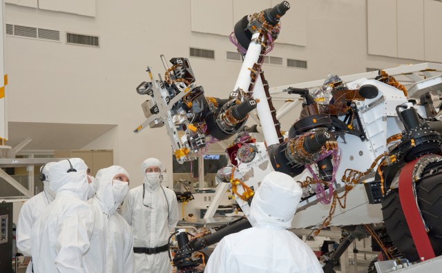 Tilt-Table Testing for Curiosity's Robotic Arm - NASA Science