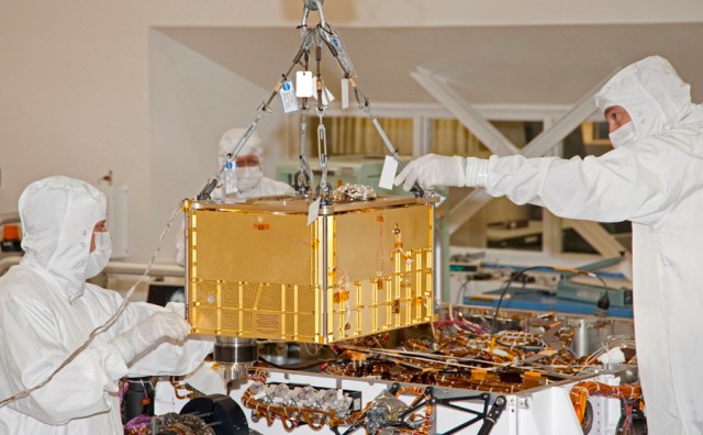 Lifting SAM Instrument for Installation into Mars Rover - NASA Science
