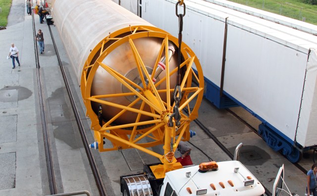 Atlas V Arrives at Launch Pad - NASA Science