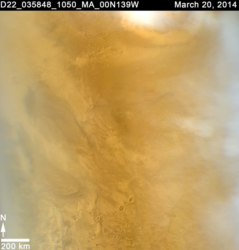 Impact Scar Detected in Mars Weathercam Image - NASA Science