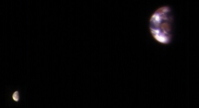 Earth and Its Moon, as Seen From Mars - NASA Science