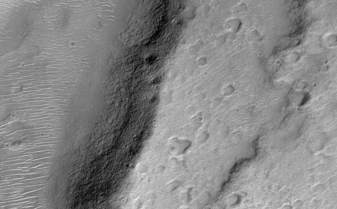 Lower Northeastern Flank of Tyrrhena Patera - NASA Science