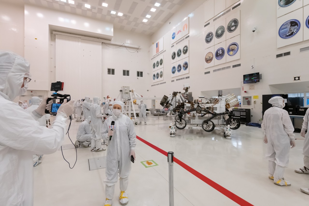 Media Meet NASA's Mars 2020 Rover and Builders - NASA Science