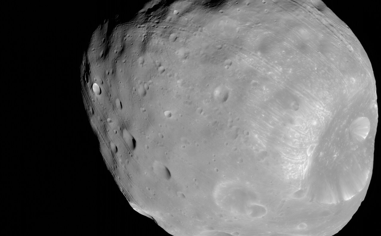 Phobos from 5,800 Kilometers (Color) - NASA Science