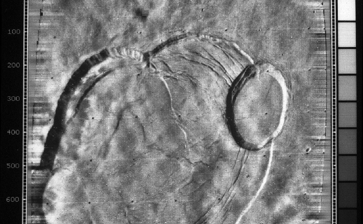 Mariner 4 Image of the Central caldera of Olympus Mons on Mars - NASA ...