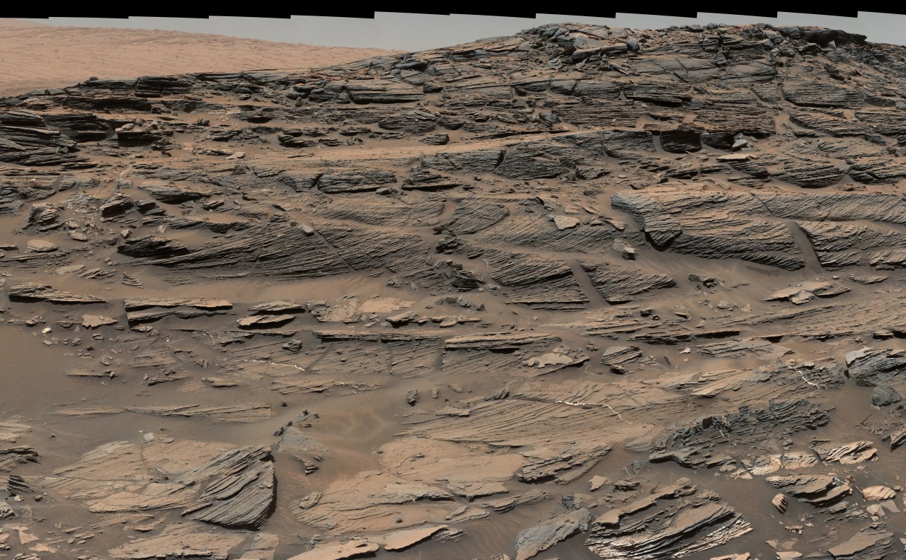 Vista from Curiosity Shows Crossbedded Martian Sandstone - NASA Science