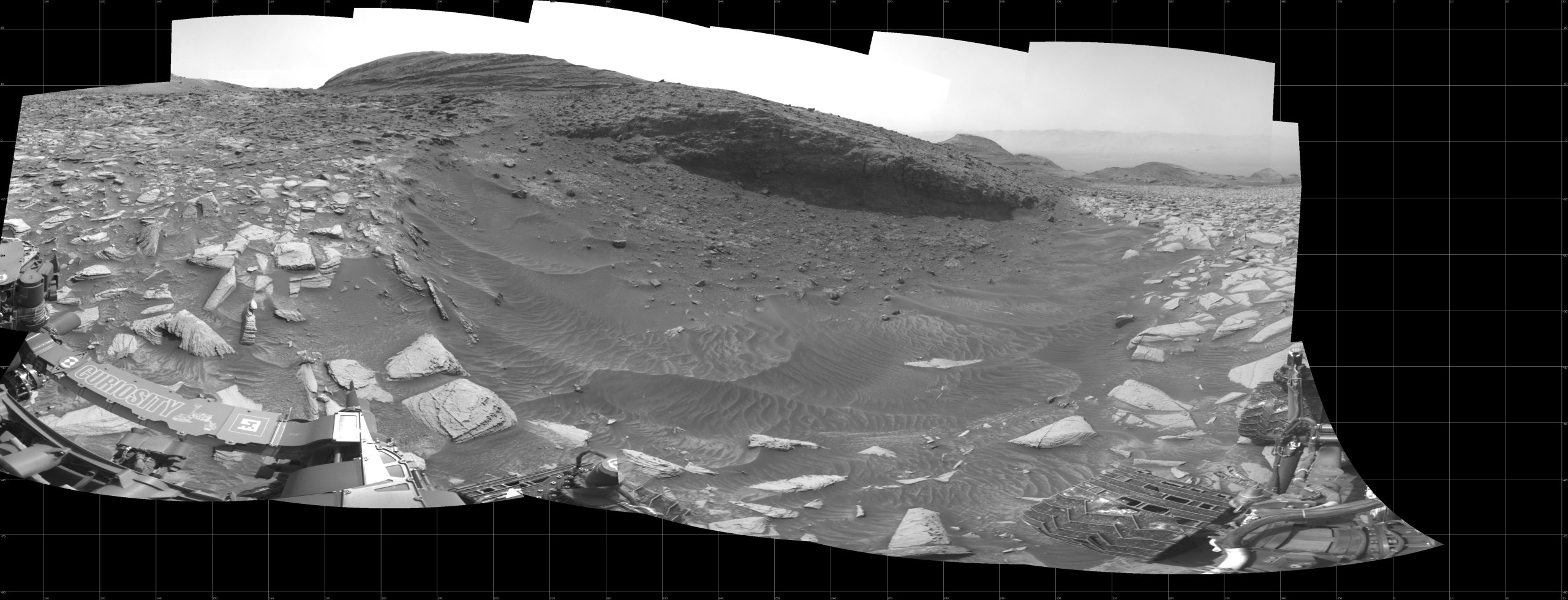 Sol 4176: Left Navigation Camera, Cylindrical Projection - NASA Science