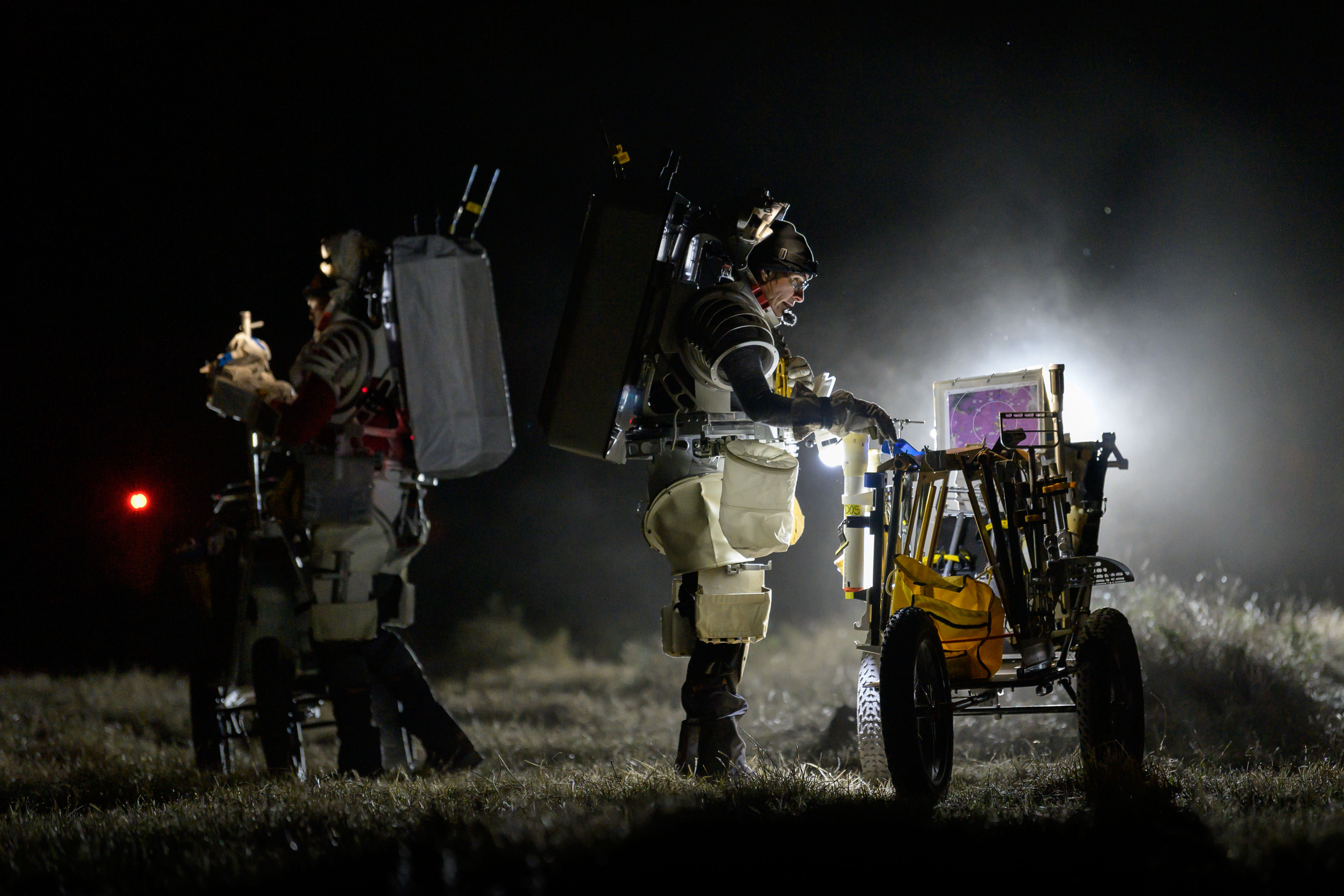Behind the Scenes of a NASA ‘Moonwalk’ in the Arizona Desert - NASA Science
