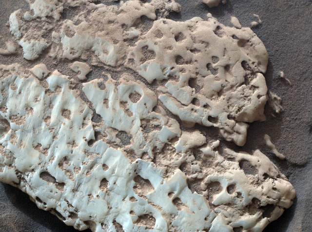 Curiosity Views Rock Made of Sulfur at ‘Snow Lake’ - NASA Science