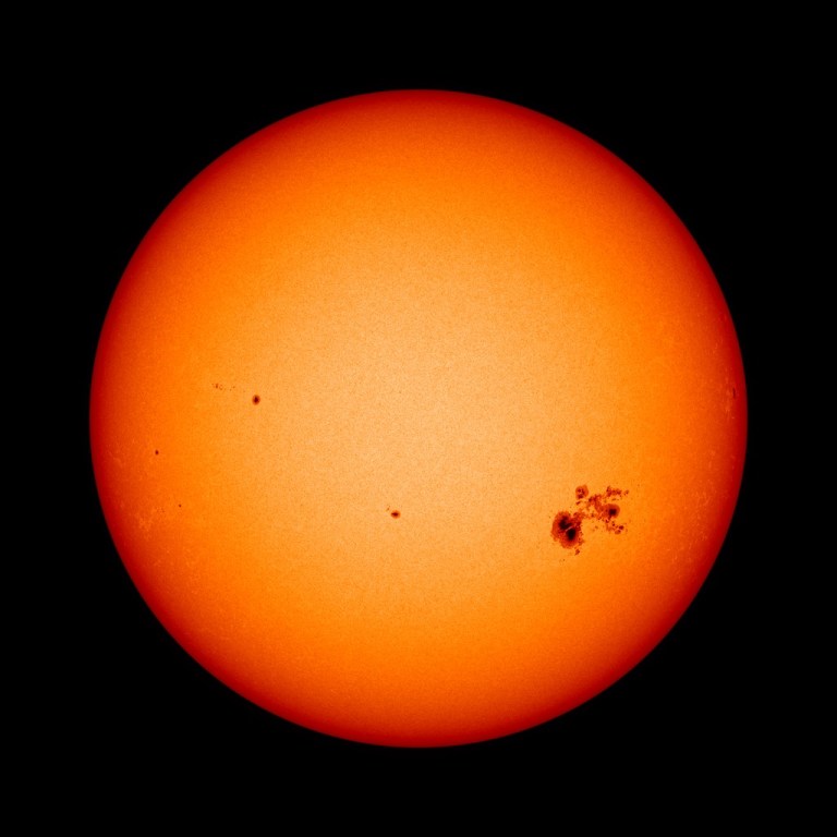 Track the Solar Cycle with Sunspots - NASA Science